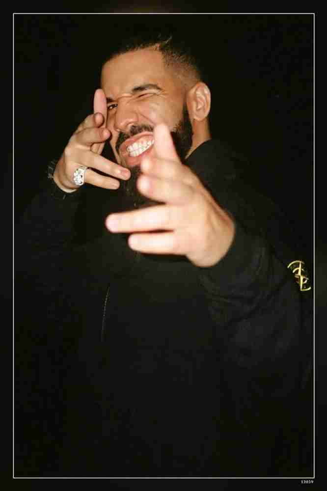 Drake Ovo Hand Sign