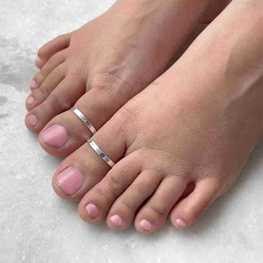 Parnika Plain Simple Comfortable Anvat Leg Thumb Silver Rings 92.5 Sterling Silver Toe Ring Price in India Buy Parnika Plain Simple Comfortable Anvat Leg Thumb Silver Rings 92.5 Sterling