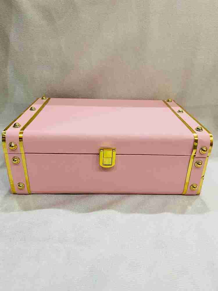 Makeup Trunks | Saubhaya Makeup