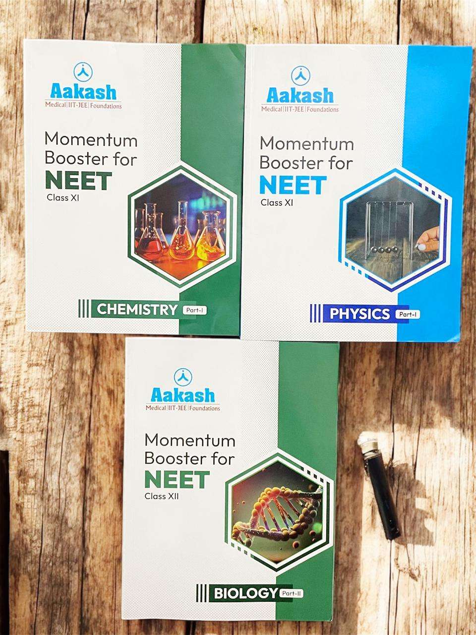 Aakash Momentum Booster For NEET 2025 | Class 11 & 12 | Set Of 6 Books ...
