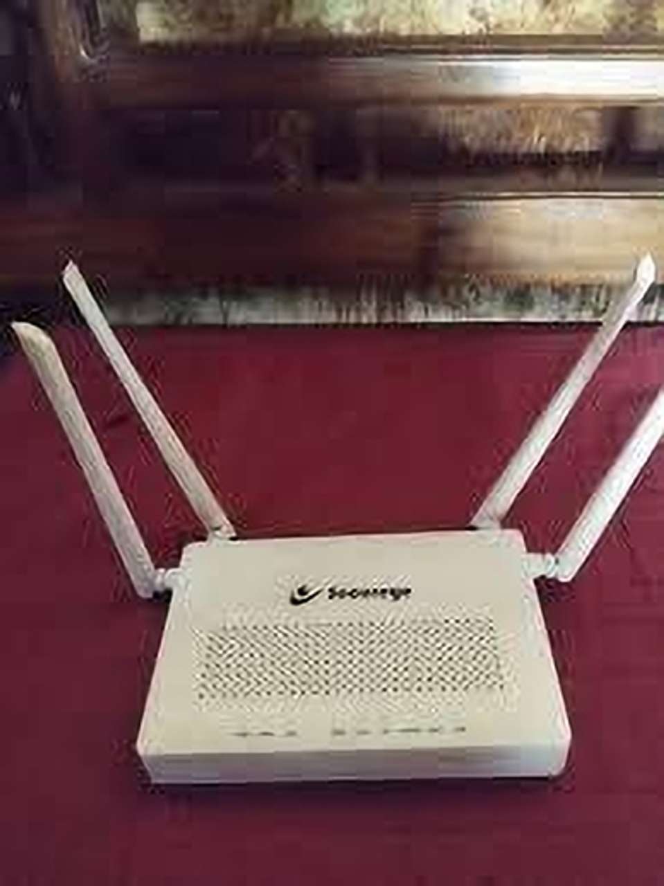 RASI INFOTECH SECUREYE AC 1200 DUALBAND WIFI XPON - ONT Router Router 2 ...