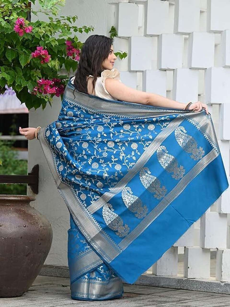 Buy VKARAN Woven Kanjivaram Pure Silk Light Blue Sarees Online @ Best ...