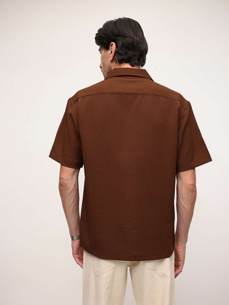 Dennis Lingo Men Solid Casual Brown Shirt - Buy Dennis Lingo Men Solid ...