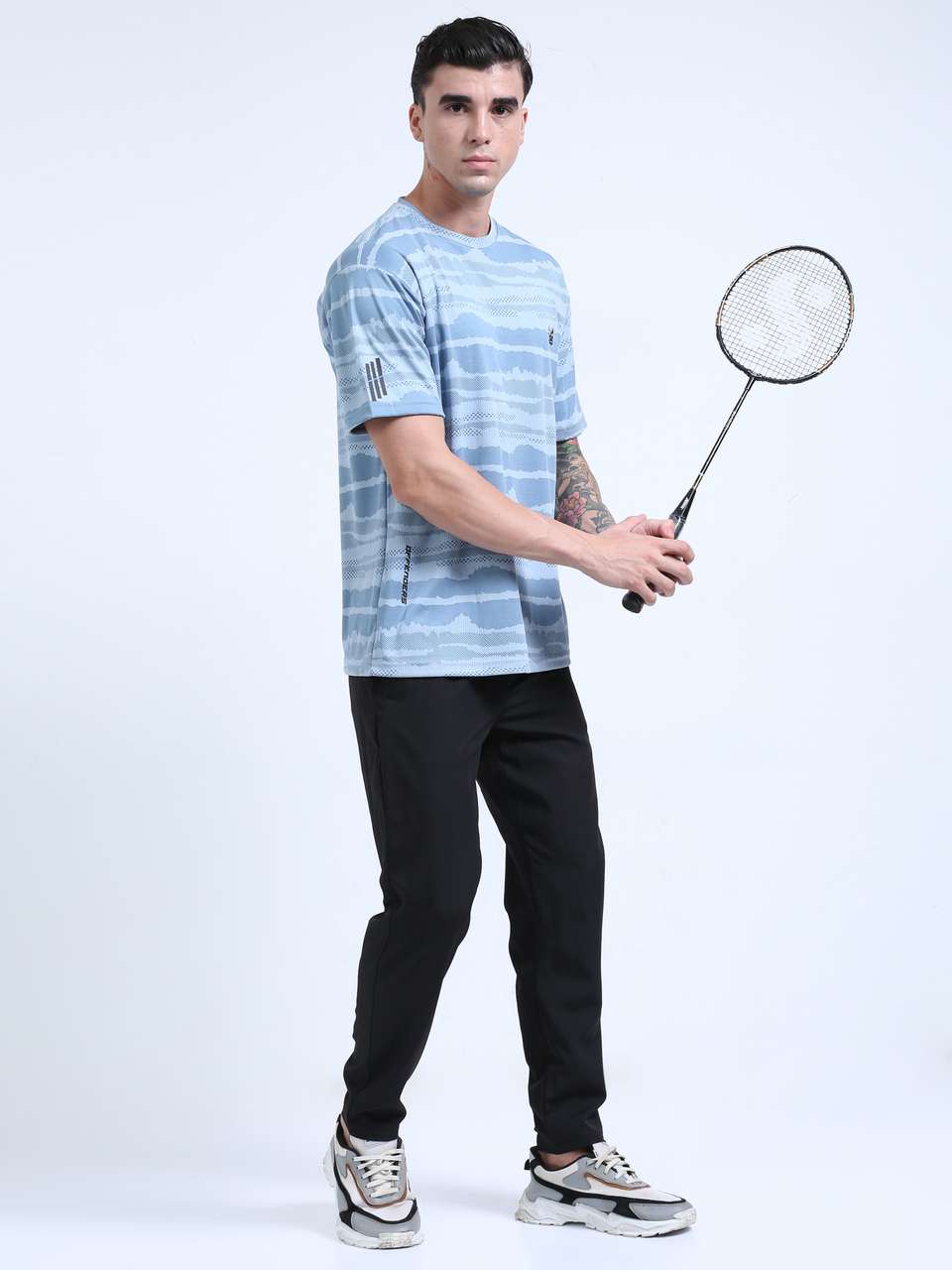 OFFENDERS Colorblock Men Round Neck Light Blue T-Shirt - Buy OFFENDERS ...