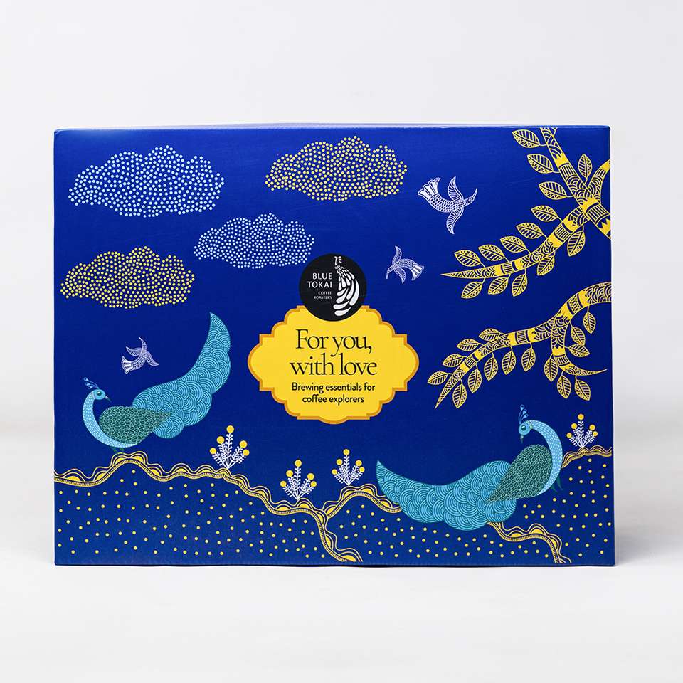 Blue Tokai Coffee Roasters Premium Gift Hamper|Cookies, Snacks, Coffee ...