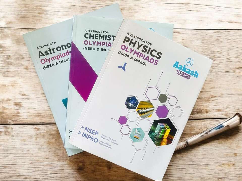 Aakash BYJU’S Olympiad Combo Books - Physics, Chemistry & Astronomy ...